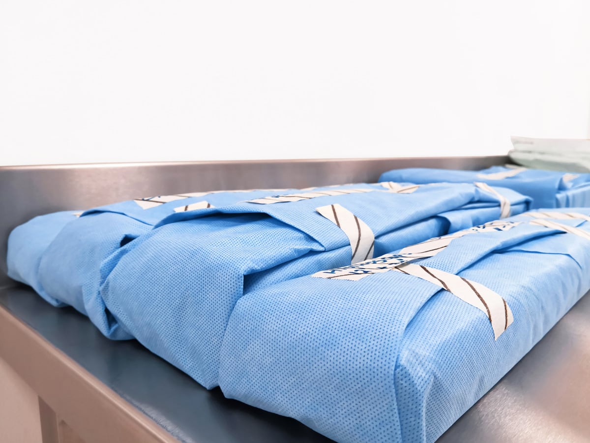 Medicom SafeSeal Sterilisation Wrap - Dental Zone